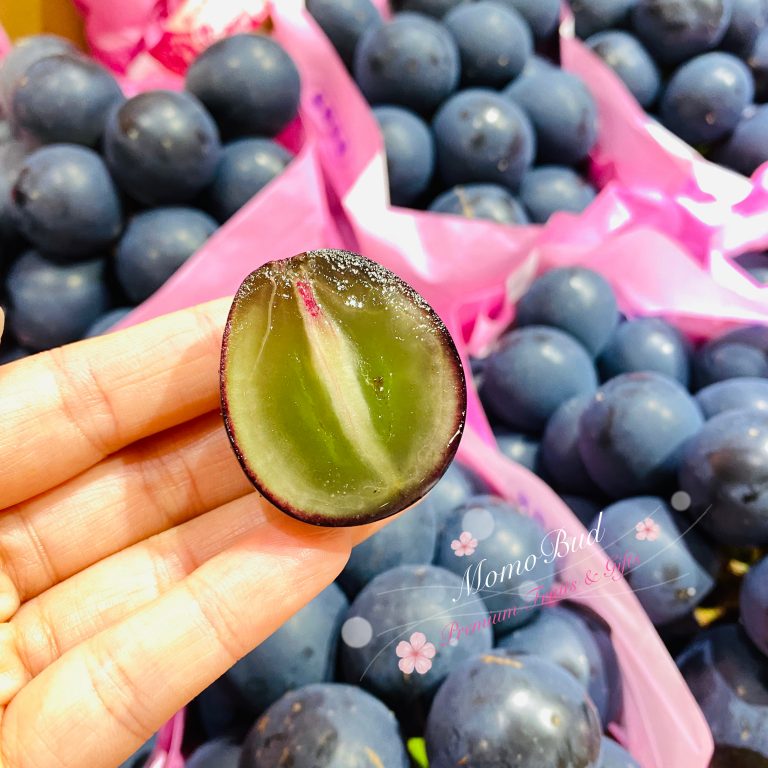Japanese Nagano Purple Seedless Grapes — MomoBud