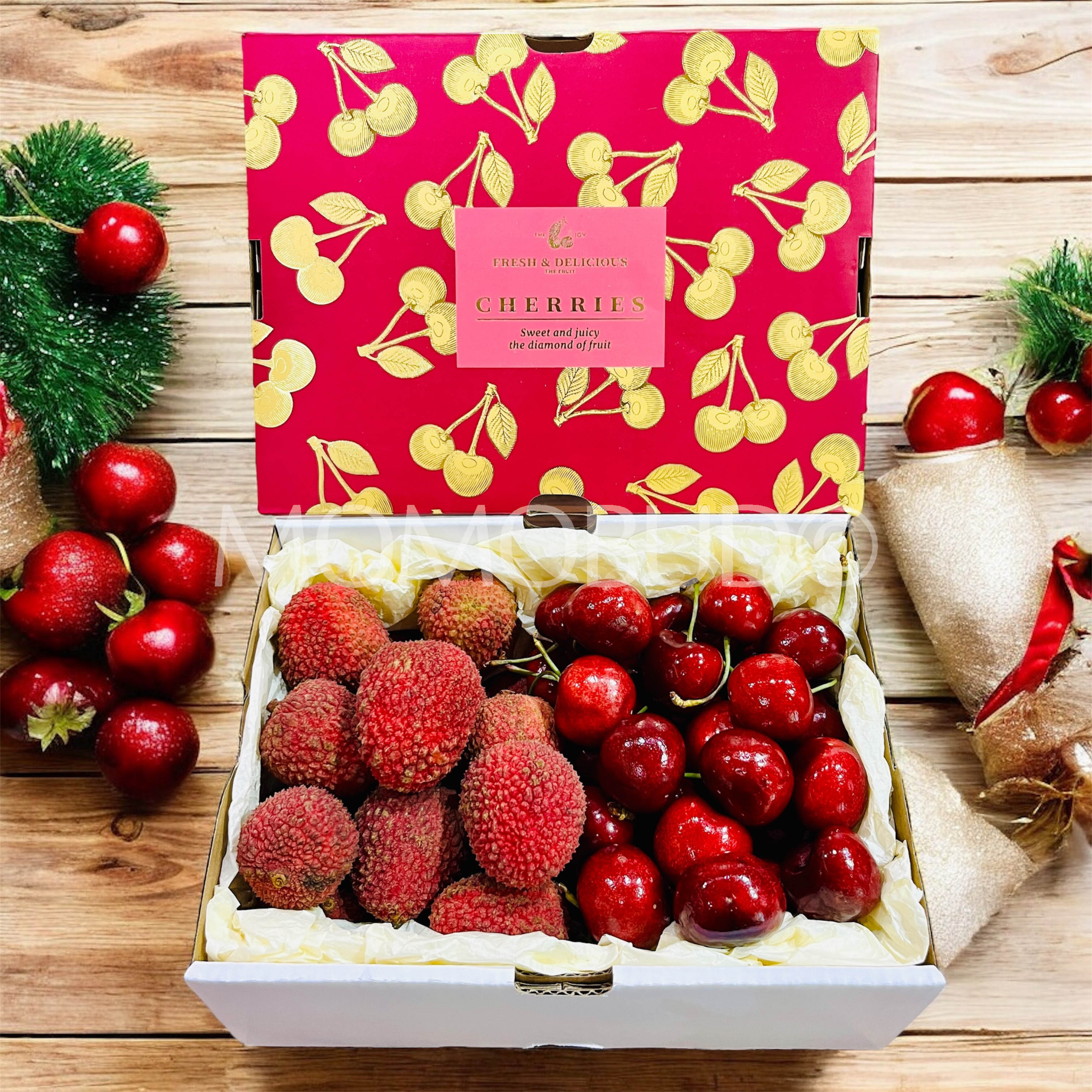 MomoBud Finest Selection Lychee & Red Cherry Gift Box (1kg) — MomoBud